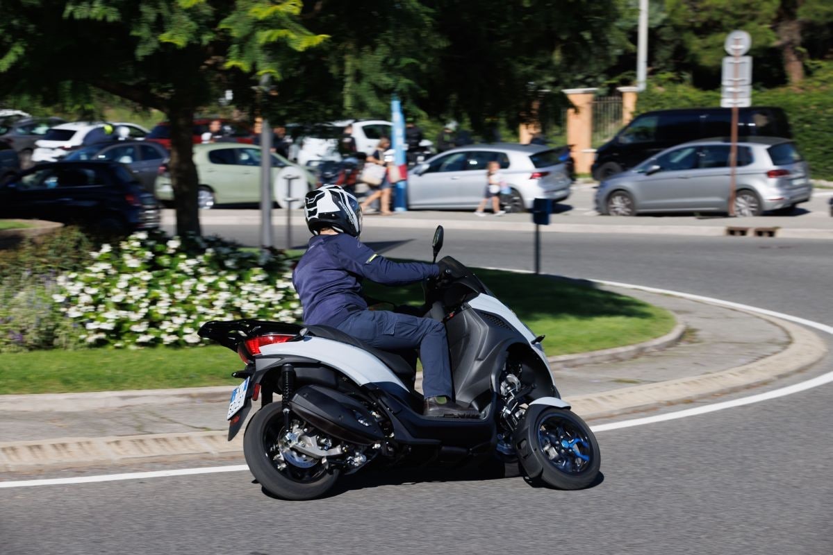 piaggio mp3 310 modello 2025 prova come va - Anteprima, Prova e Foto ...