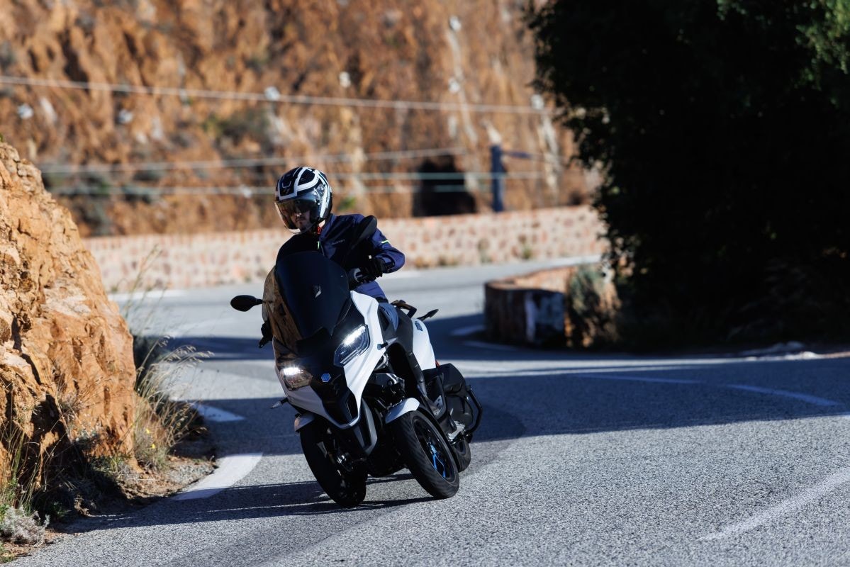 piaggio mp3 310 modello 2025 prova come va - Anteprima, Prova e Foto ...