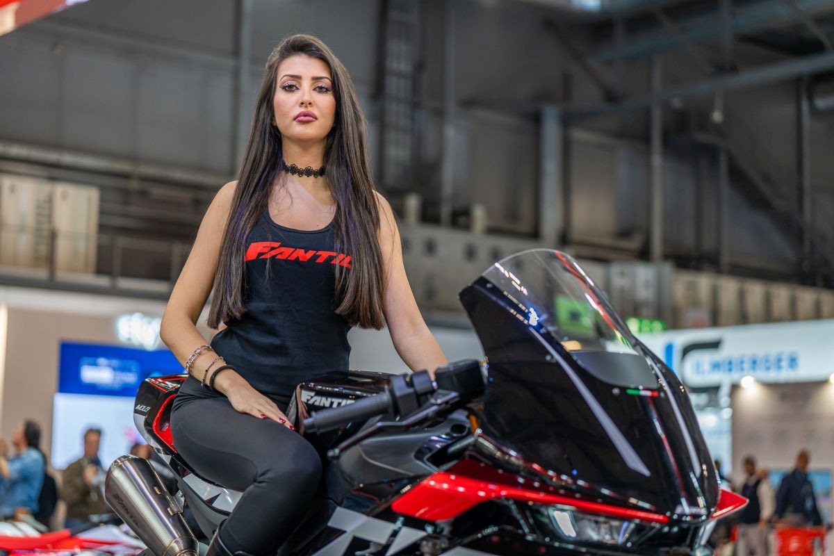 Una giornata con le ragazze di EICMA - 2024 edition | Dueruote