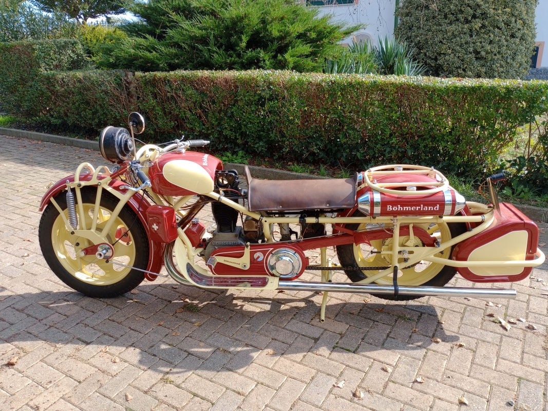 All'asta la moto più lunga del mondo: 3,1 metri! | Dueruote