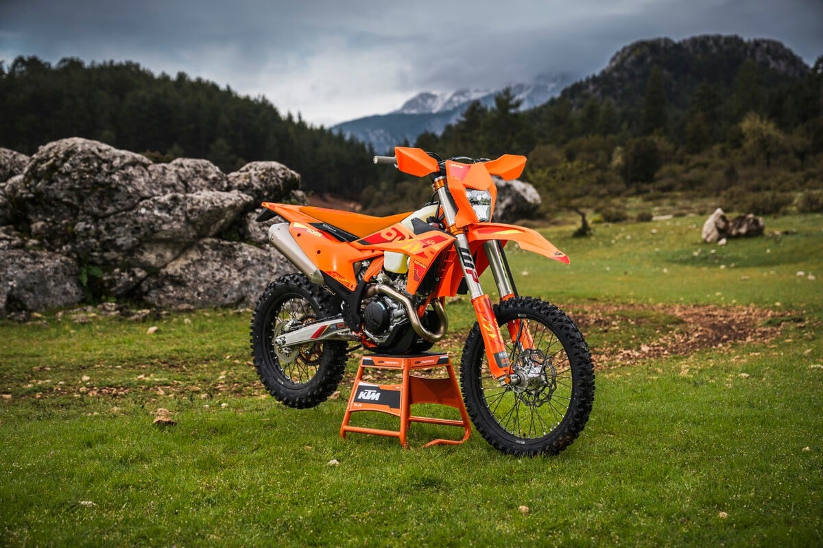KTM, finalmente una buona notizia: riparte la produzione in Austria ...