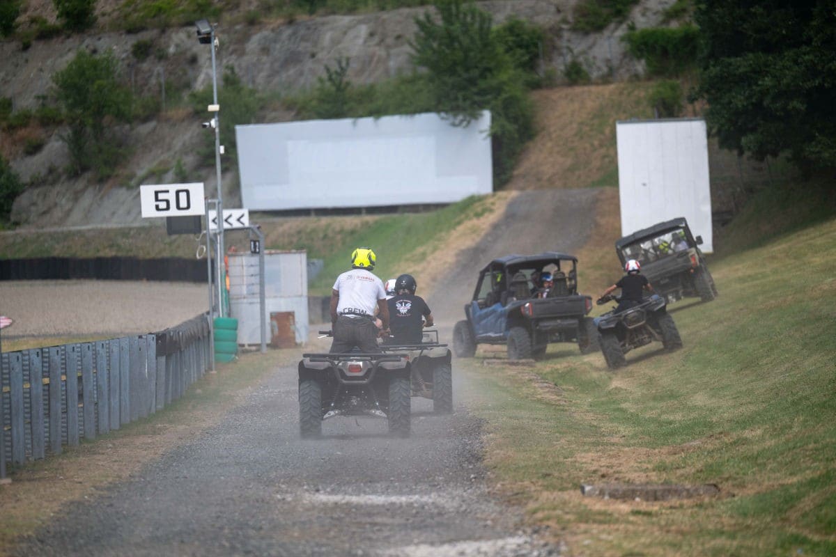 Yamaha fa il pieno a Varano: 5mila in pista per i 70 anni | Dueruote