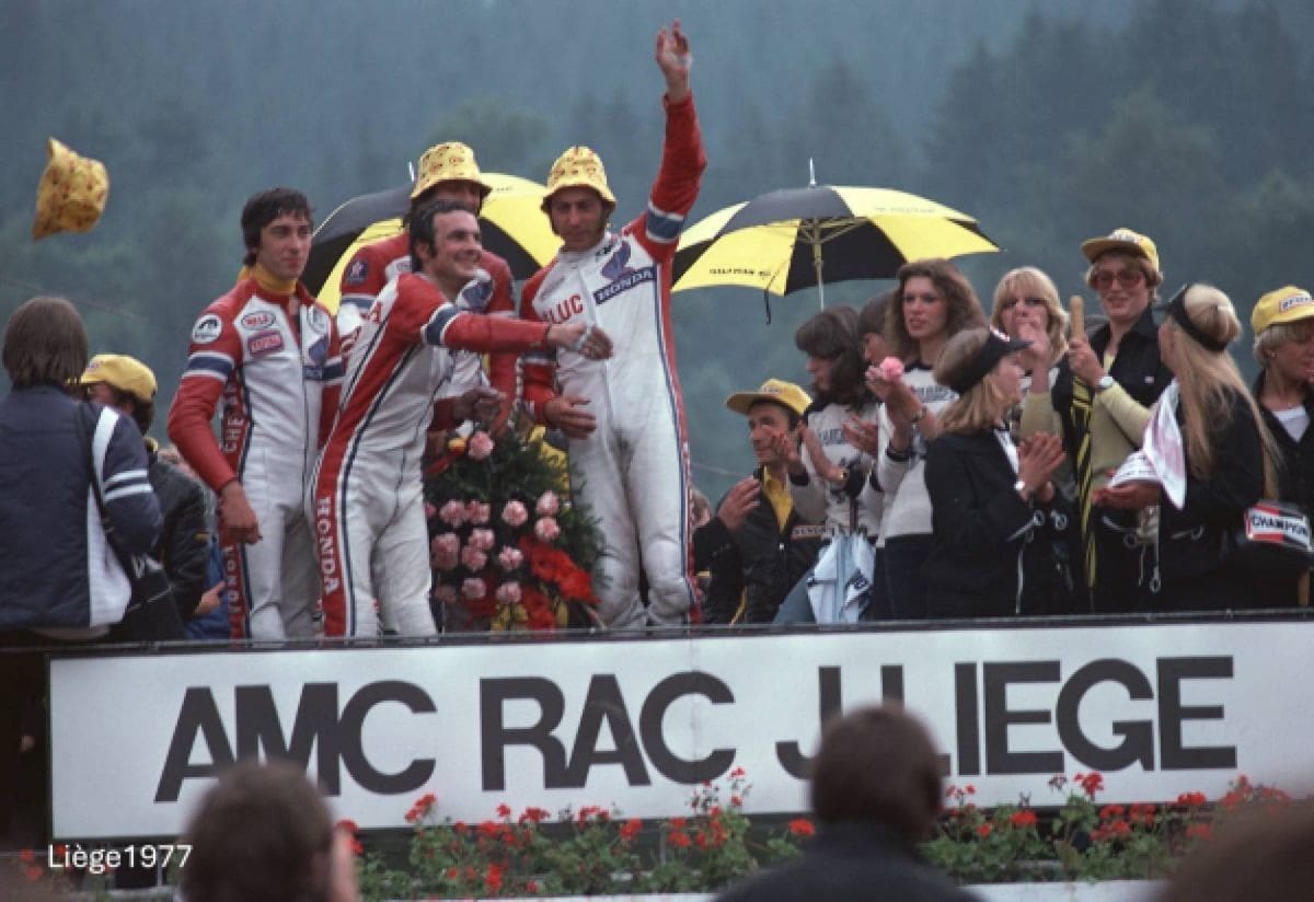 Honda RCB1000, torna in pista l’Invincibile Armata | Dueruote