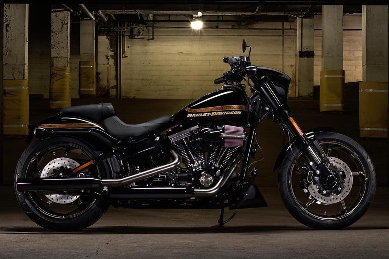 Harley-Davidson CVO Pro Street Breakout, 2016 | Dueruote