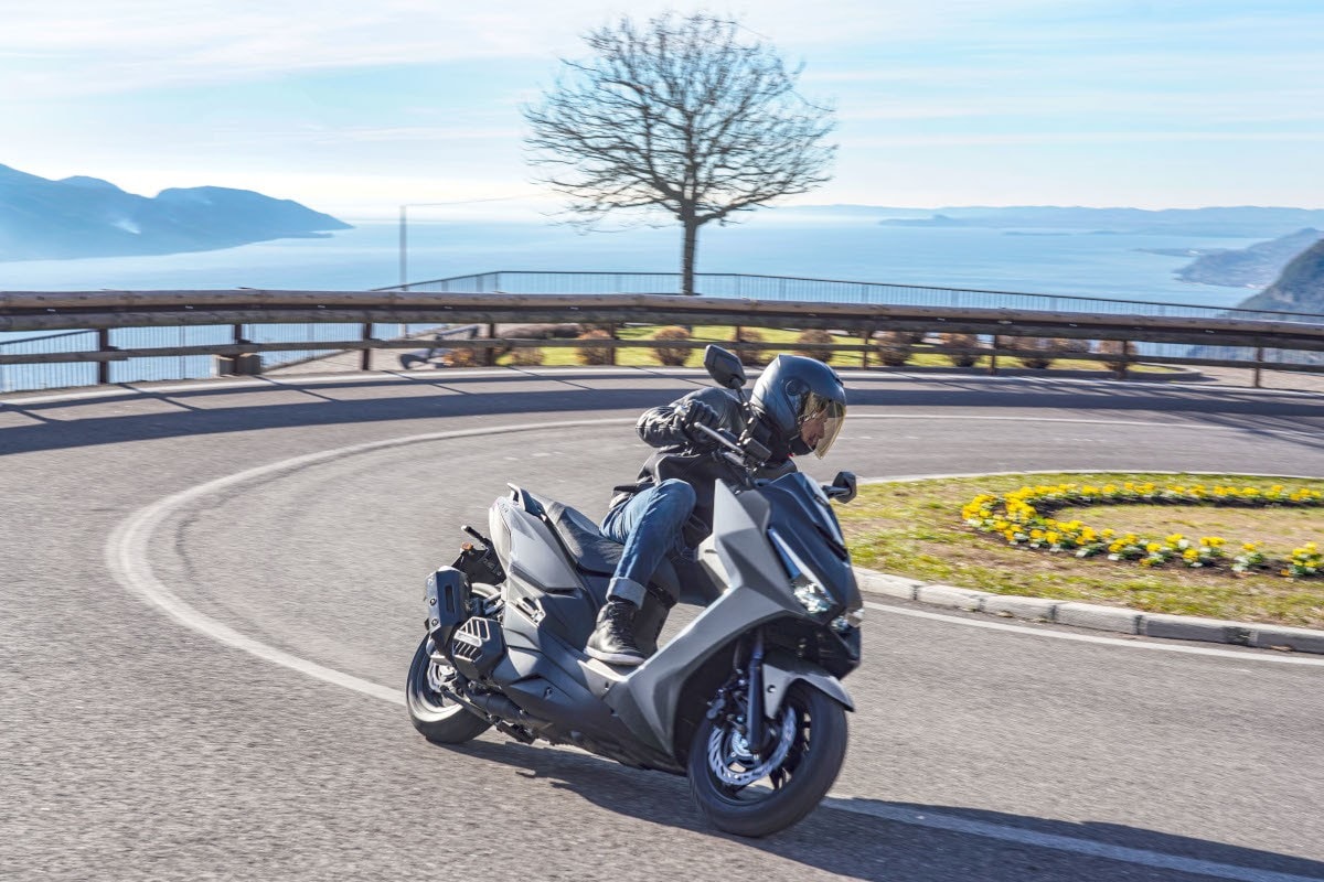Kymco presenta il nuovo scooter sportivo KRV 200 | Dueruote