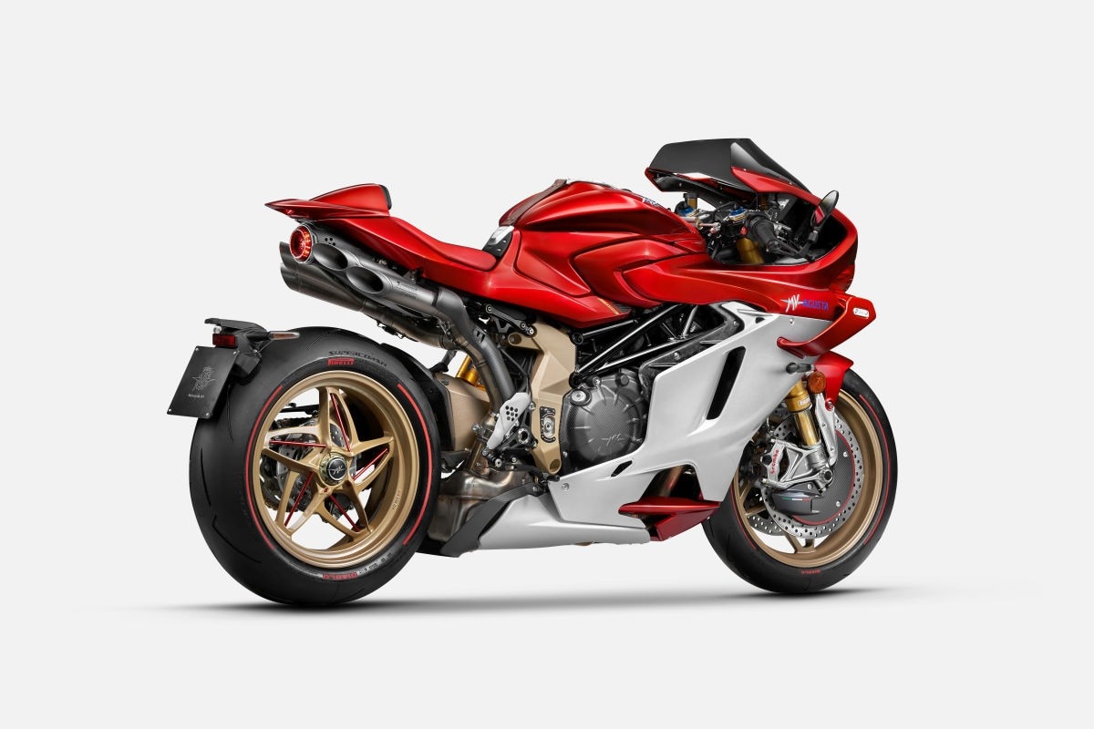 MV Agusta Superveloce 1000 Serie Oro: la moto della svolta +VIDEO+ ...