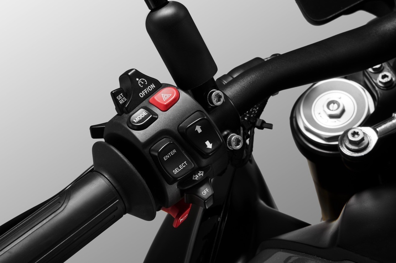 QJMotor SRK900, dati tecnici e caratteristiche | Dueruote