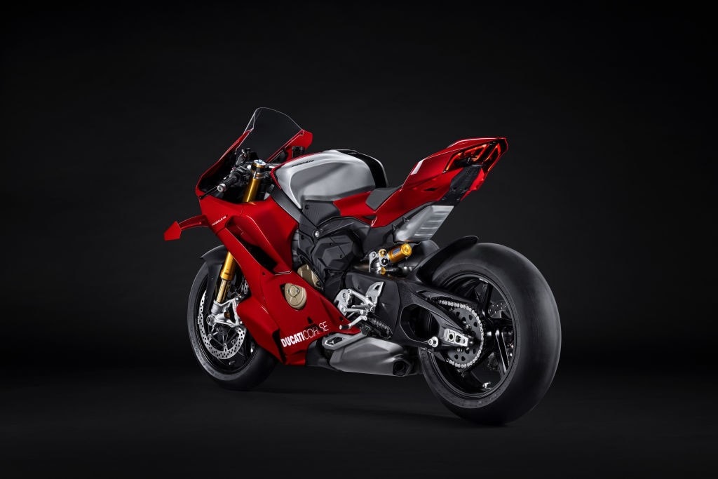 Ducati Panigale V4 R 2026: la superbike stradale da 330 km/h | Dueruote