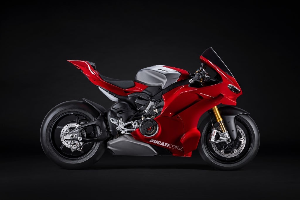 Ducati Panigale V4 R 2026: la superbike stradale da 330 km/h | Dueruote
