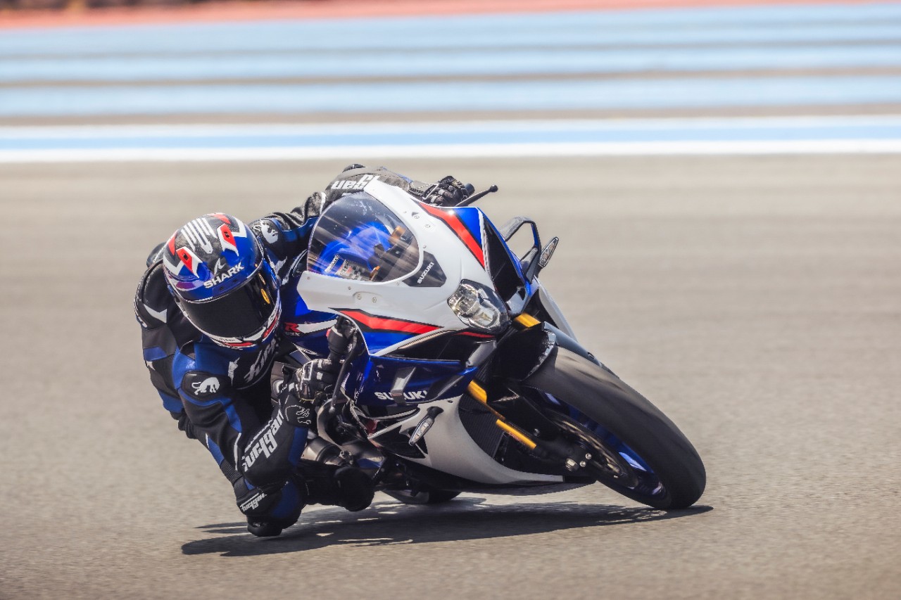 Dueruote TG #256- Suzuki GSX-R1000R, Nolan N20-2, gli assenti di EICMA ...