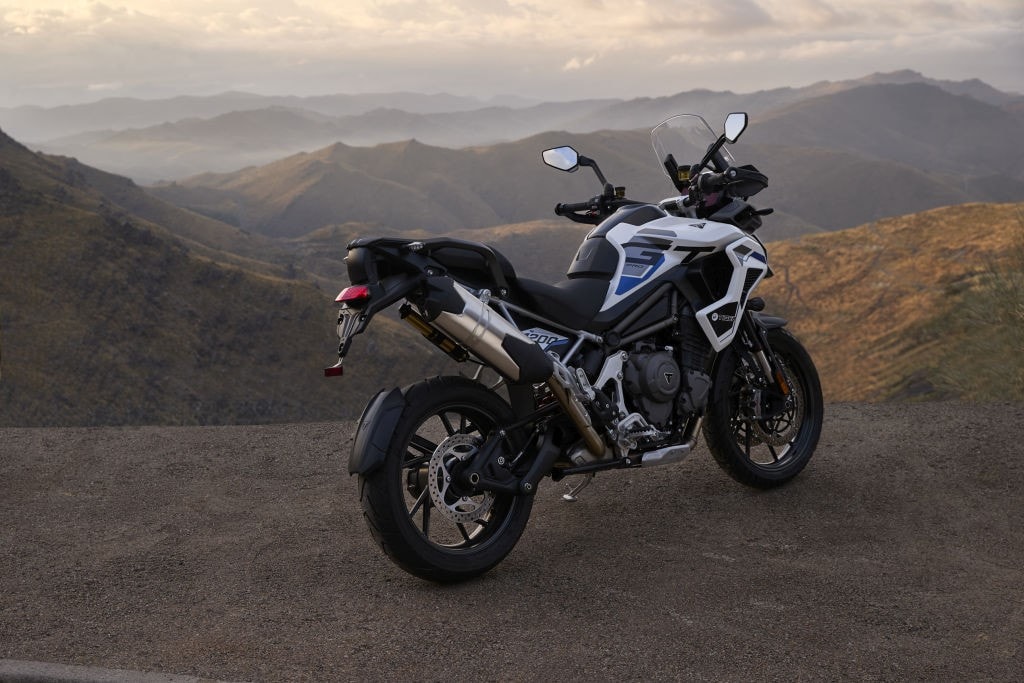 Triumph Tiger 900 e 1200 Alpine e Desert: le nuove special edition ...
