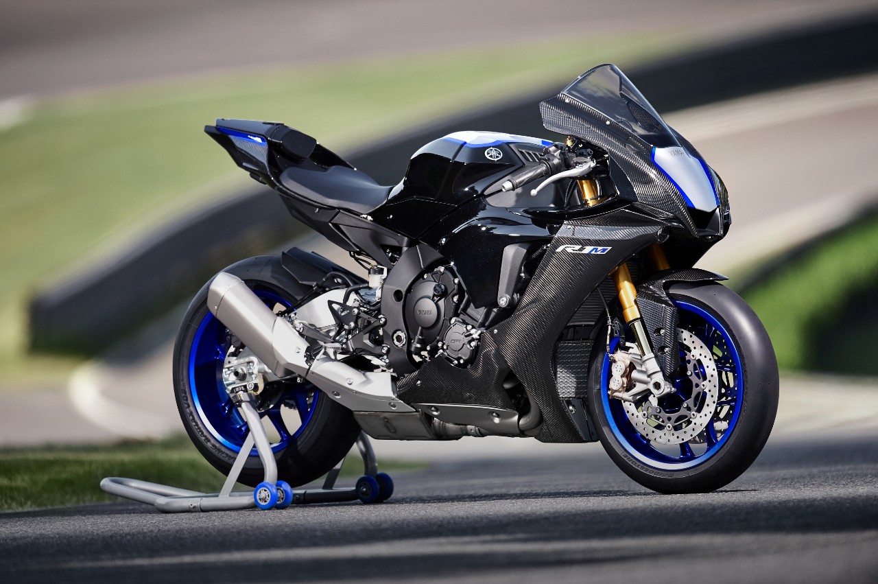 Yamaha YZF-R1 (R1M) 2020 la prova in pista e il prezzo - Anteprima, Prova e Foto - Dueruote