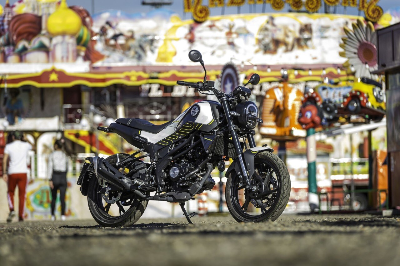 Comparativa 125 4T: Benelli Leoncino, Brixton Crossfire, Husqvarna ...