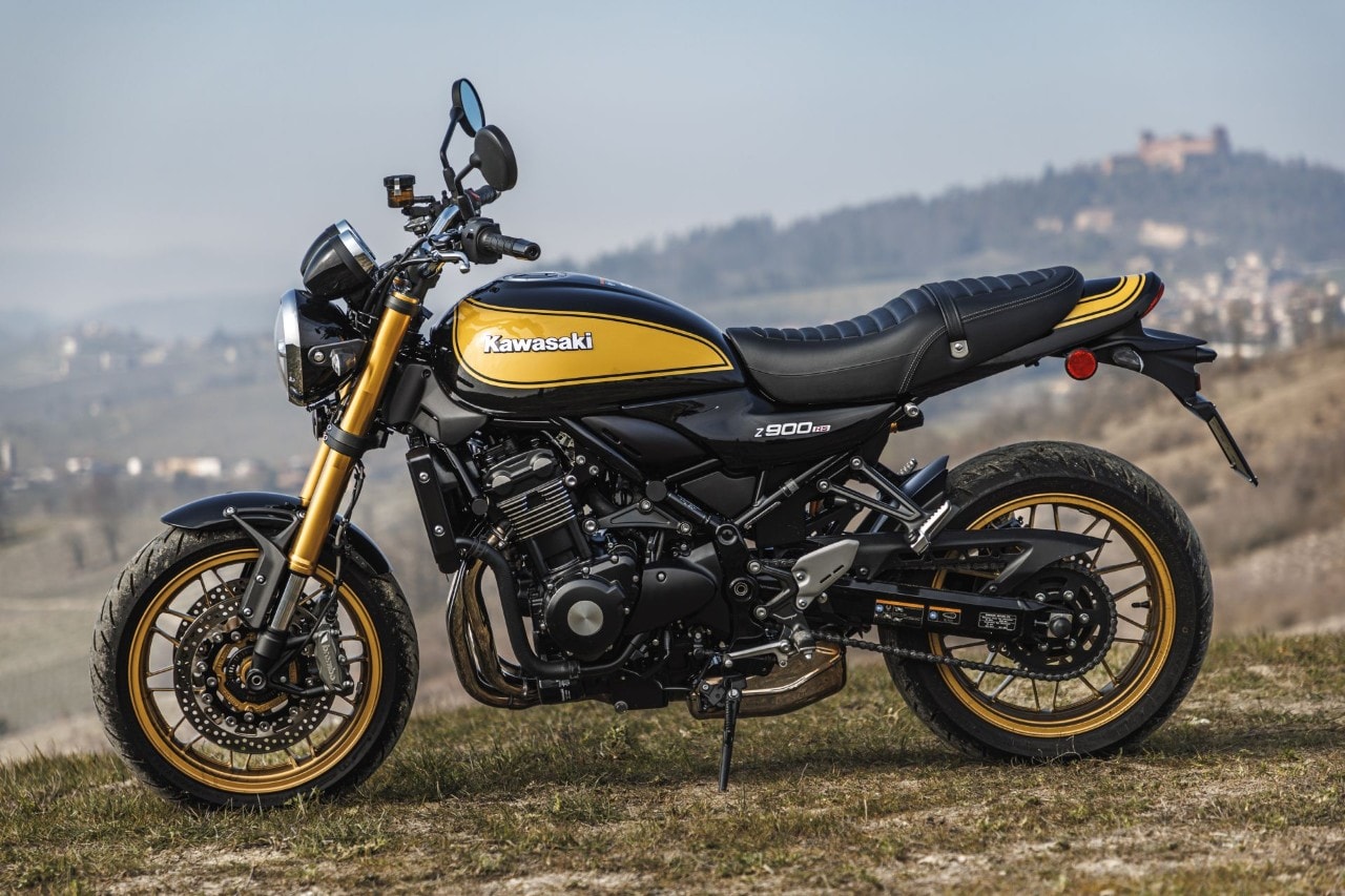 Kawasaki Z900 RS SE e Yamaha XRS900: la prova - Anteprima, Prova e Foto ...