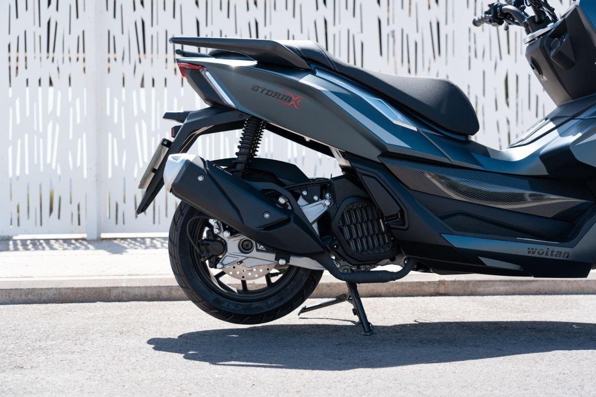 Wottan Storm-X 125: il test - Anteprima, Prova e Foto - Dueruote