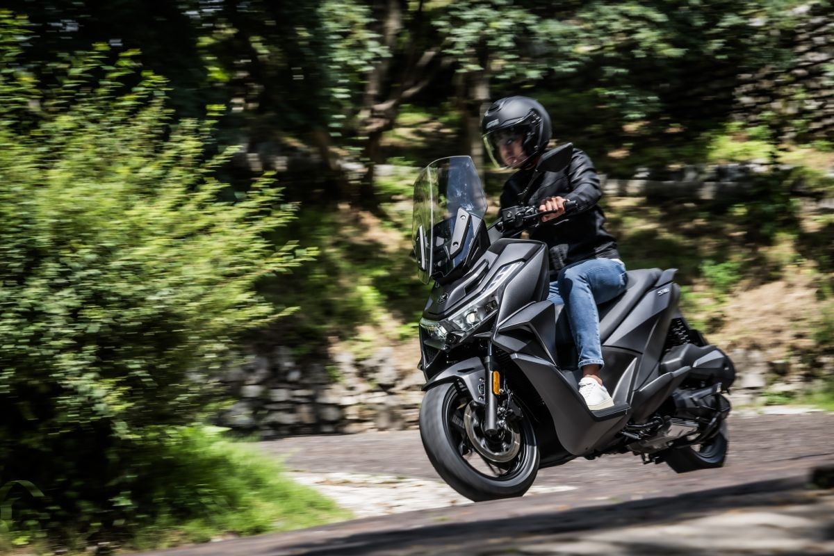 Voge Sfida SR3: un 300 in miniatura per la città (e non solo ...