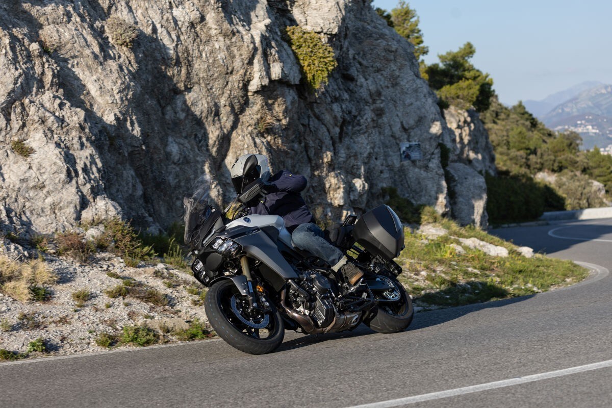 Yamaha Tracer 9 GT: il test del modello 2025, come va, quanto costa ...
