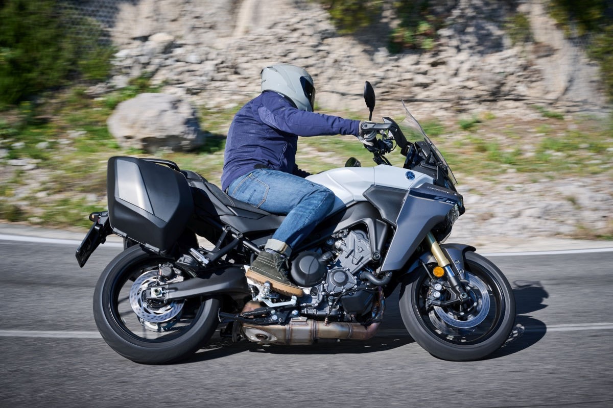 Yamaha Tracer 9 GT: il test del modello 2025, come va, quanto costa ...