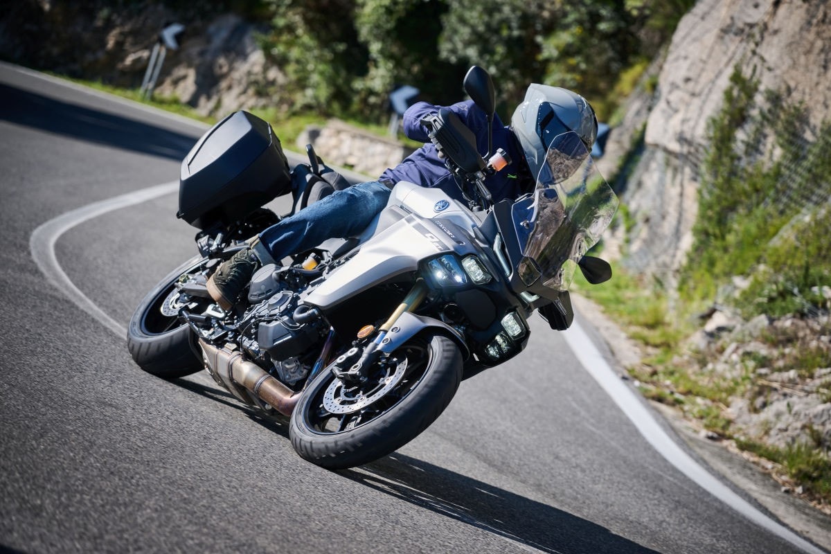 Yamaha Tracer 9 GT: il test del modello 2025, come va, quanto costa ...