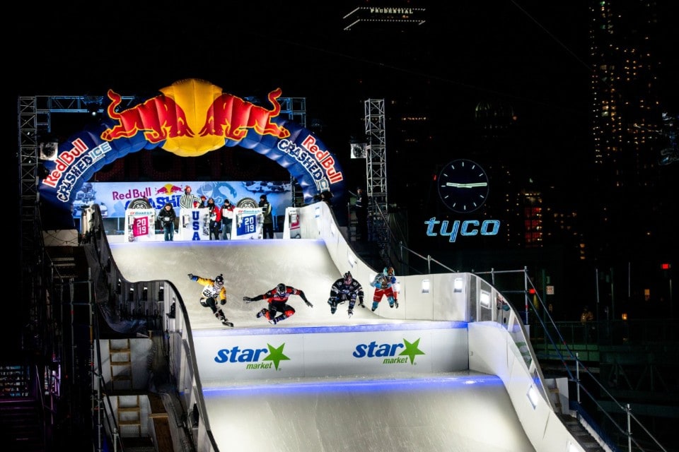 Red Bull Crashed Ice - corsa su ghiaccio | Dueruote