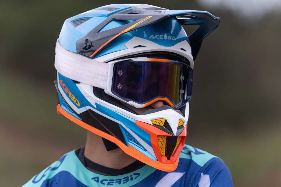 Acerbis T711, massima sicurezza in stile USA | Dueruote