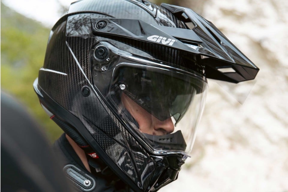 Casco adventure Givi 80.1 Carbon: caratteristiche, peso e prezzo | Dueruote