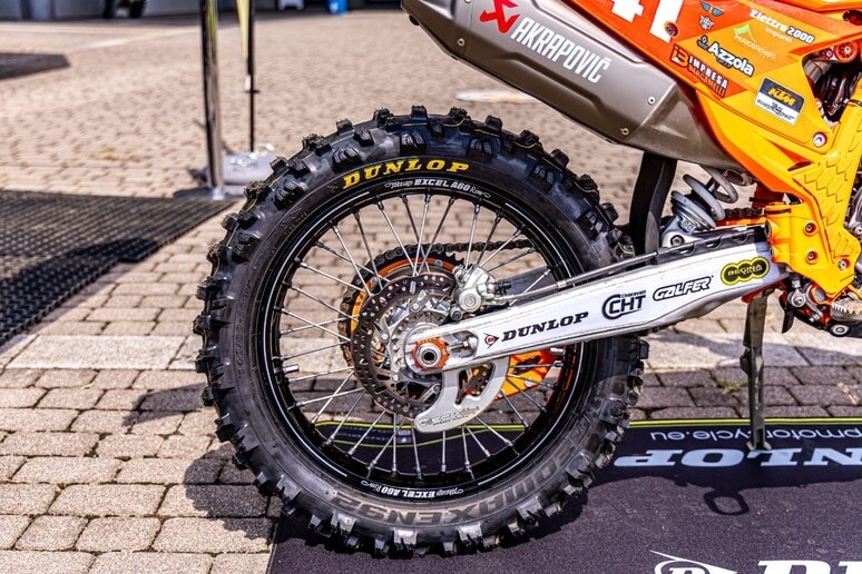 Dunlop amplia la gamma di pneumatici enduro con il nuovo Geomax EN92 ...