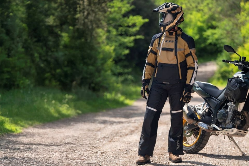 LS2 amplia la collezione Adventure con il completo X-Master | Dueruote