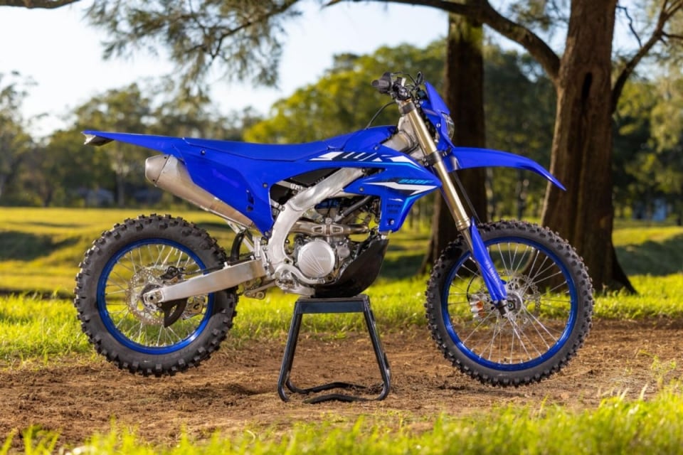 Yamaha presenta la gamma WR e TT-R 2026 | Dueruote