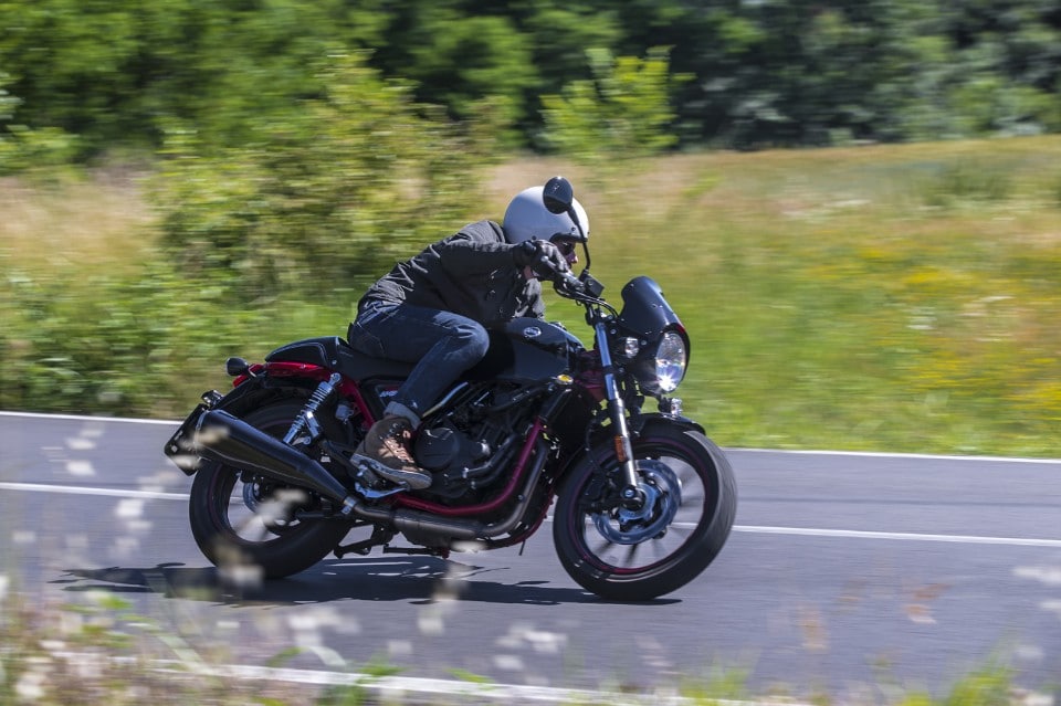 SYM Wolf CR 300 prezzo opinioni prova - Anteprima, Prova e Foto - Dueruote