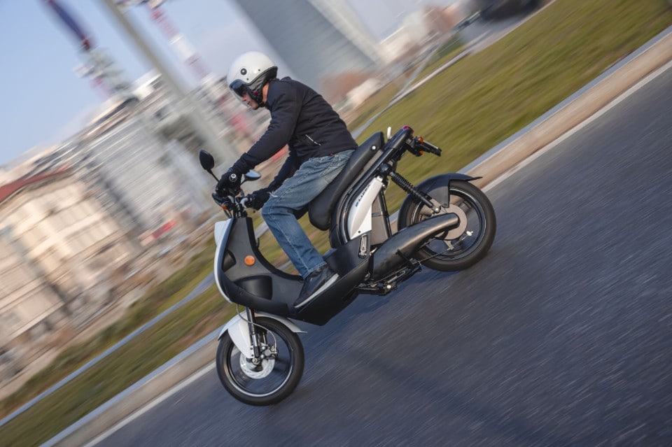 Peugeot e-Ludix, la prova, il prezzo, l'autonomia dello scooter ...