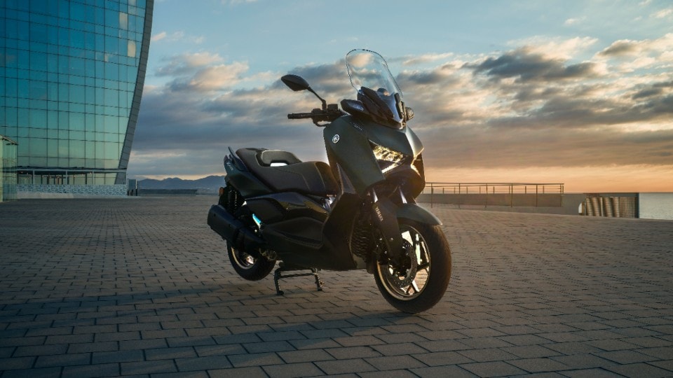 XMAX 300 Tech Max - Anteprima, Prova e Foto - Dueruote