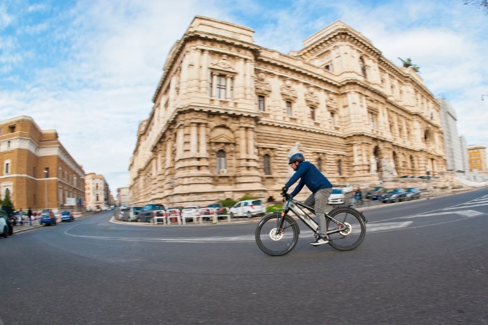 Stromer ST7, il test della Speed Pedelec con cambio elettronico e ABS ...