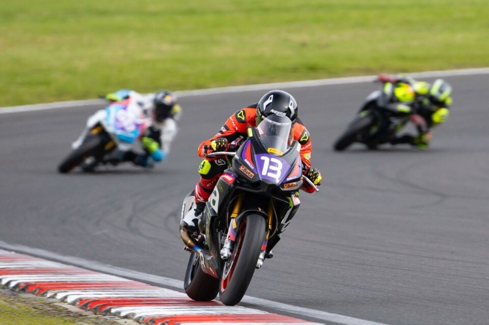 L’Aprilia RS 660 sfiora il titolo SportBike nella British Superbike ...