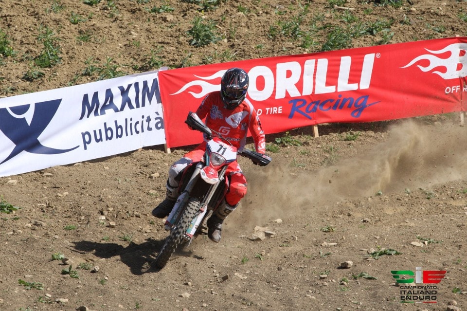 Federico Aresi domina la 3^ prova di Under23/Senior a Tolve | Dueruote