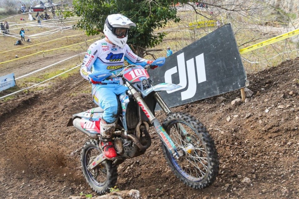 Assoluti d’Italia Enduro: a Zac Pichon il day 1 a Colliano (VIDEO ...