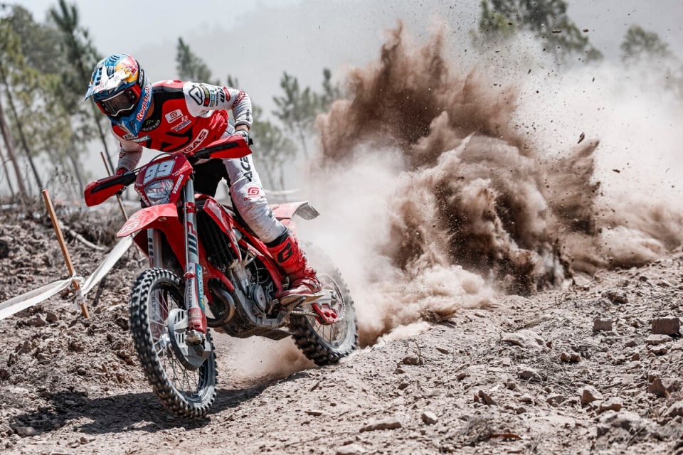 Andrea Verona e Josep Garcia si dividono le vittorie nell'EnduroGP del ...