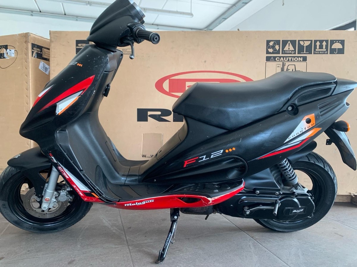 Annuncio Moto Malaguti Phantom F12-R 50 AC a Attigliano – Usato Dueruote