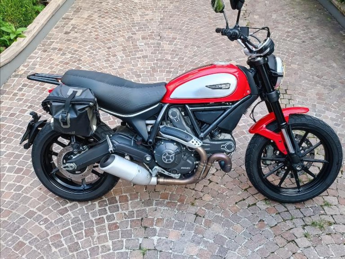 Annuncio Moto Ducati Scrambler Icon (Red) a Milano – Usato Dueruote
